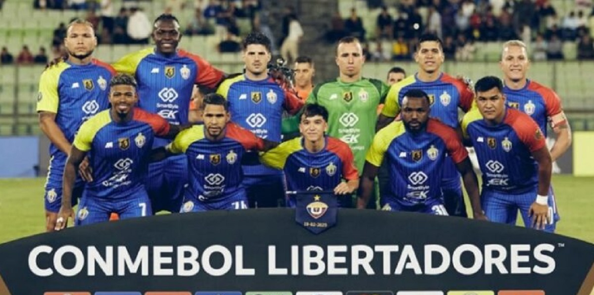 UCV luce el logo de la DAE en la Libertadores, según una ONG